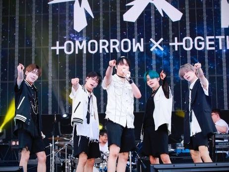 TXTが「サマソニ2022」に登場！ステージ前にはグッズ完売など現地ファン熱狂 | TRILL【トリル】