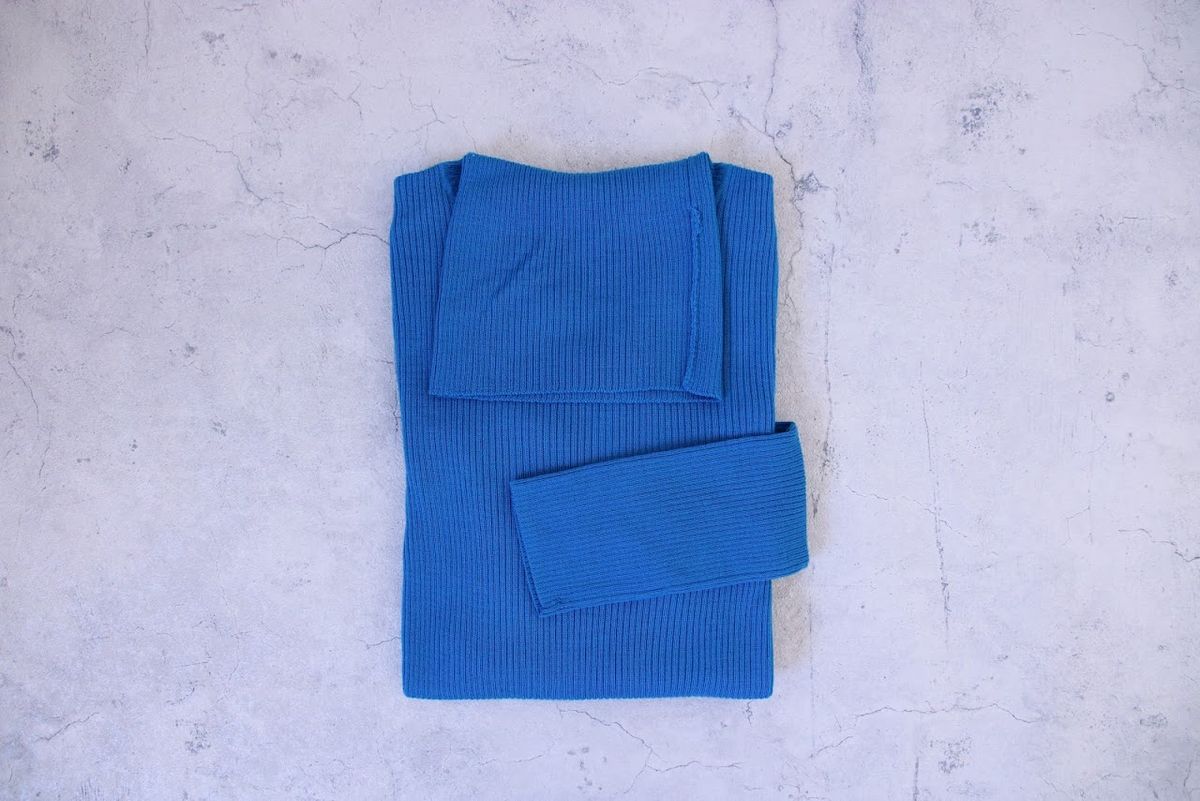 【ユニクロ】「何色でも欲しい！！」「着やすく暖かい」の声も！超優秀な“2990円セーター”をレビュー | TRILL【トリル】