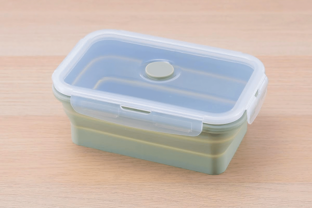 「折りたためる保存容器！？」【3COINS】の“フードコンテナ”が超優秀。使いやすさもデザインも抜群です...！ | TRILL【トリル】