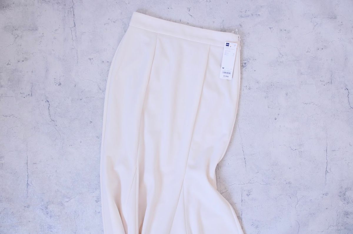 「イロチでリピ」「低身長にも良い！」の声も！【GU】の優秀すぎる“1990円スカート”をレビュー | TRILL【トリル】