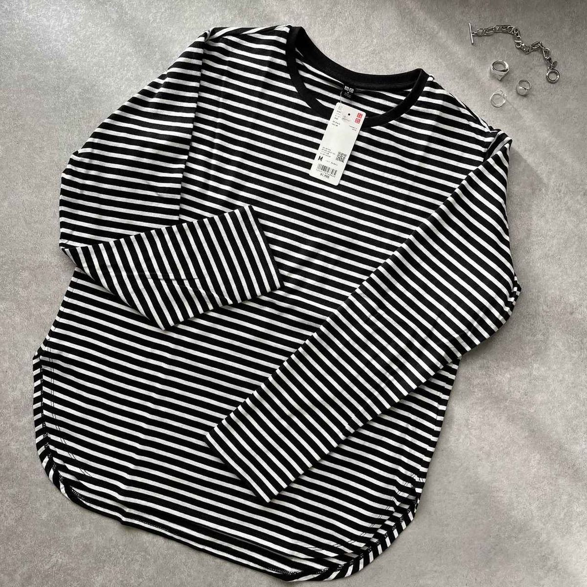 すでに『被り買い』多発！！【ユニクロ】SNSでバズってる♡ シンプル可愛い「ボーダーT」 | TRILL【トリル】