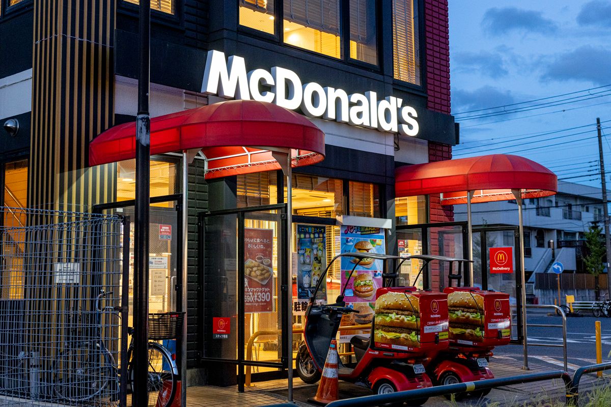 【マック】に夜行く理由ができました。1000円で叶える“満腹バーガー組み合わせ”！ | TRILL【トリル】