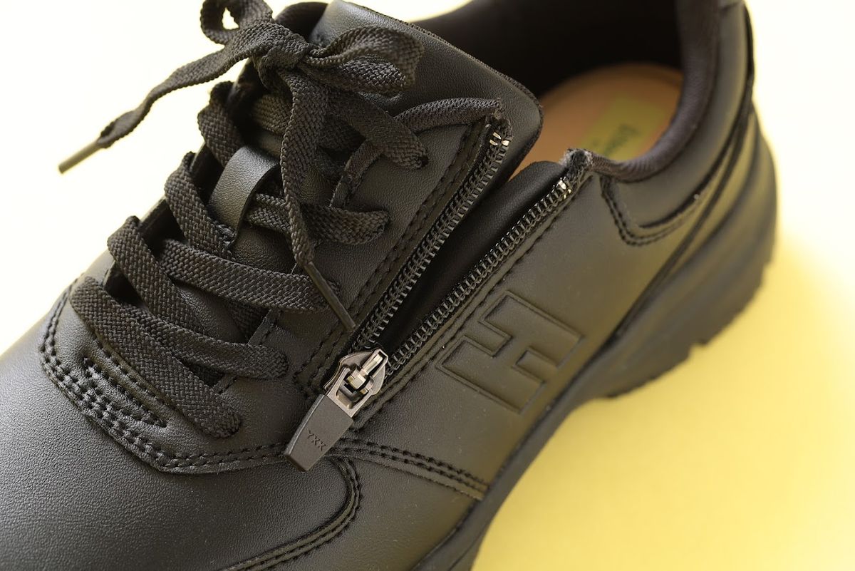 「めちゃ歩きやすい…！」【ABCマート】の“レザースニーカー”が超有能。おしゃれにはける名品でした！ | TRILL【トリル】