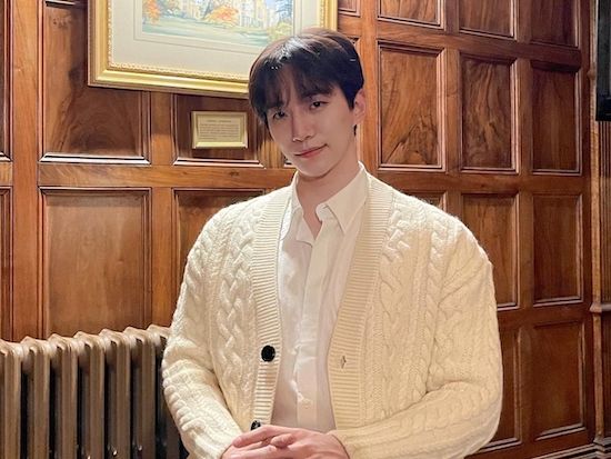 2PMジュノ、オフショットでも“御曹司のオーラ”。「沼に転がり落ちた…」【PHOTO】 | TRILL【トリル】