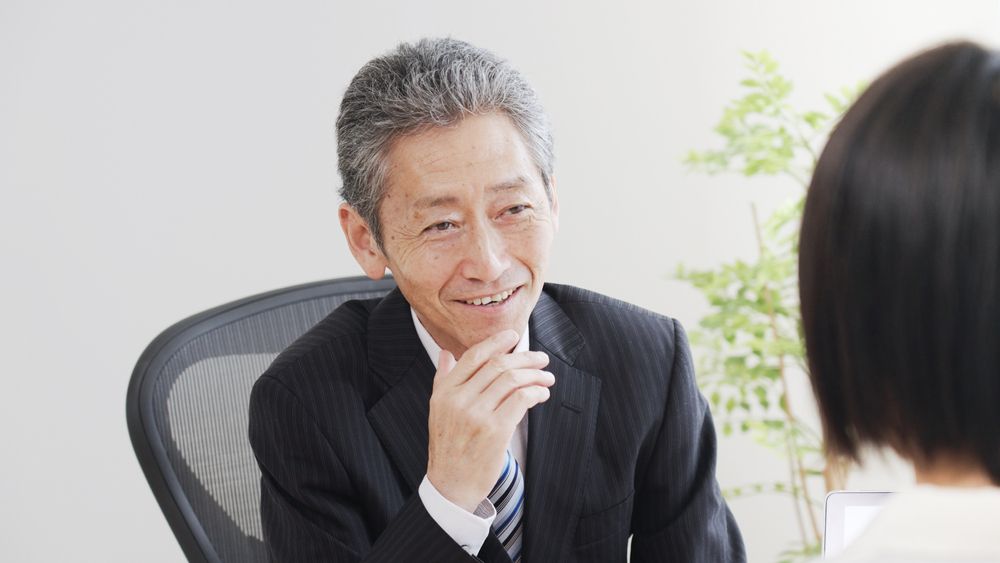 現役ホステスが見てきた、若い女性から嫌われる「おじさんのNG行動」 | TRILL【トリル】