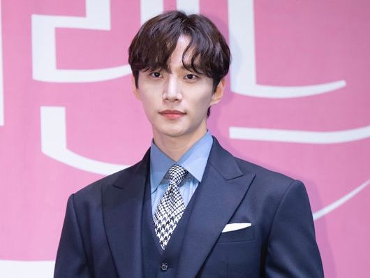 2PMジュノがブランド評判＆出演者話題性ランキング1位に！まさに「キング」 | TRILL【トリル】