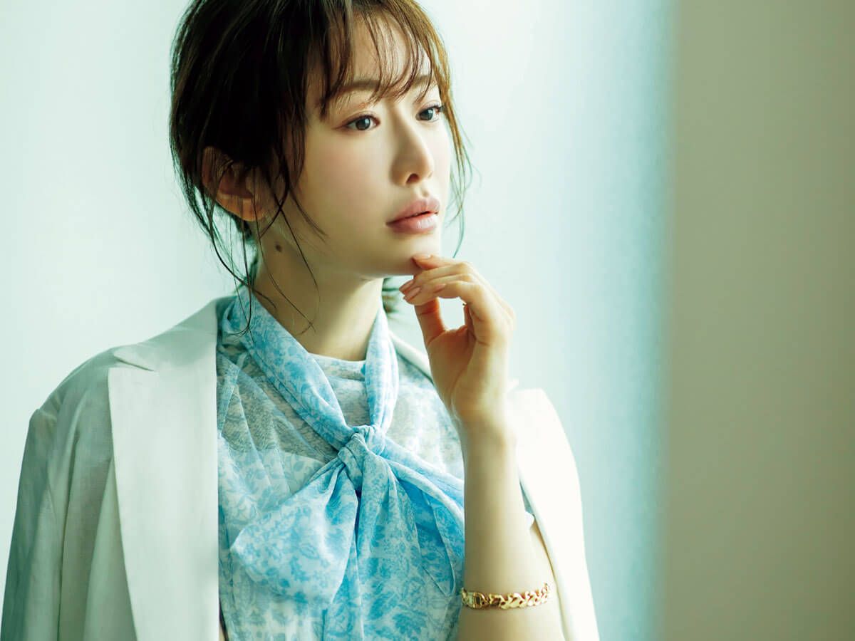 ほのかに透ける肌見せ服なら通勤でもOK！シアーワンピで猛暑日も涼しげ美人に | TRILL【トリル】