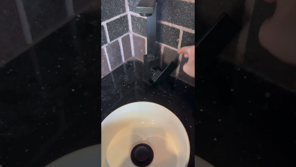 DIYで大失敗！洗面台の取り付けを自分で行った結果・・！！ | TRILL【トリル】