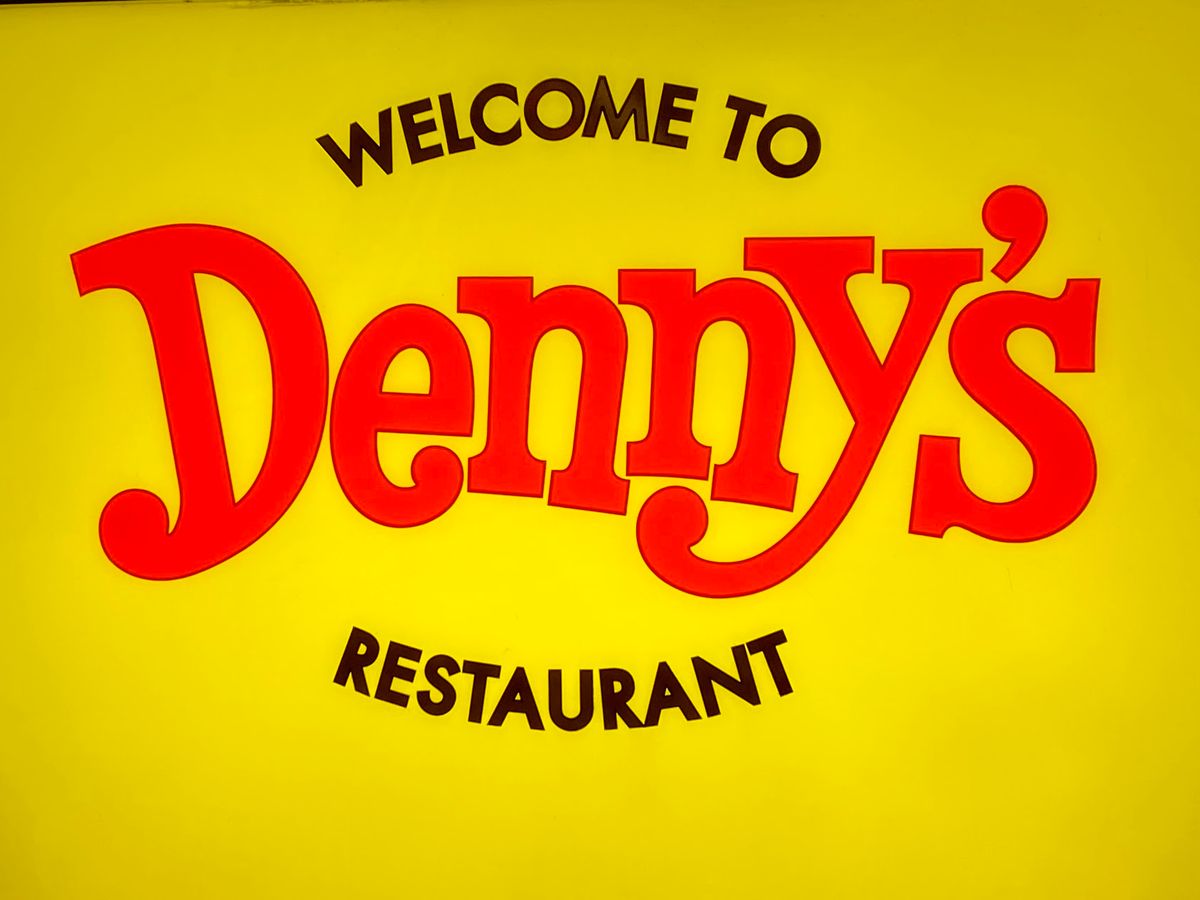 「50組に1組お会計無料」【デニーズ】がとんでもないキャンペーンやってる…！ | TRILL【トリル】