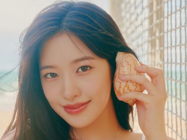 IVE、“第4世代を代表する女性グループ”になっても初々しさは忘れず…真夏の妖精に大変身！ | TRILL【トリル】