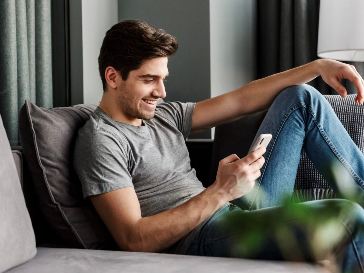 返事が待ちきれなくて。男性が好きな女性に思わずしてしまう「催促のLINE」 | TRILL【トリル】