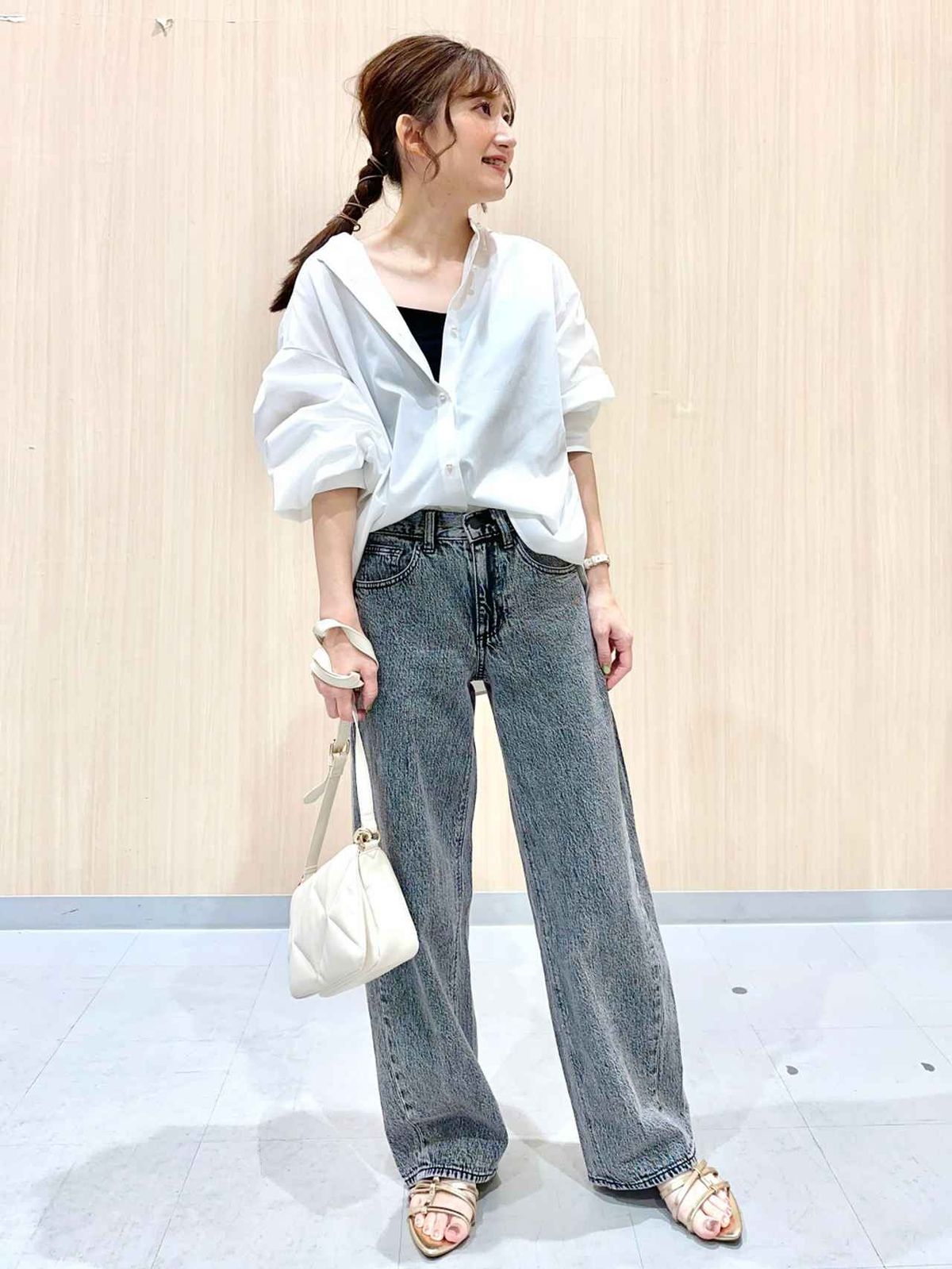 絶対バズるやーーーつ！！【GU】カジュアルもキレイ目もOK♡「新作ブラウス」 | TRILL【トリル】