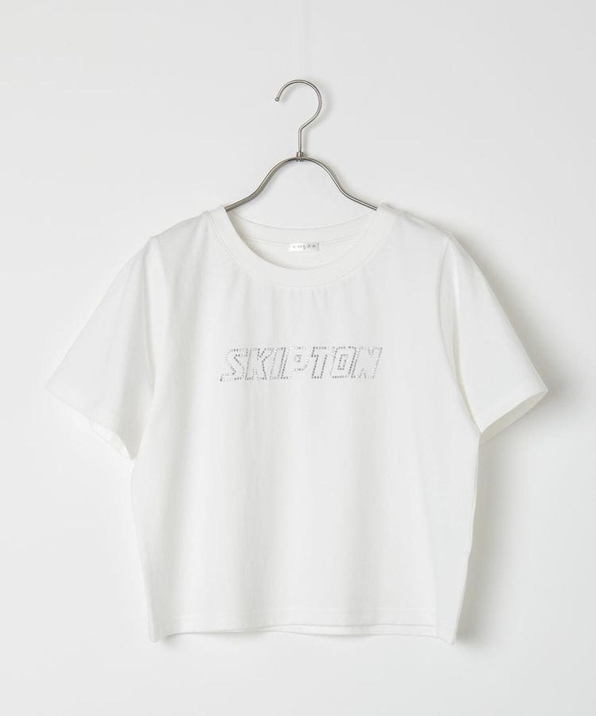 んんん？！980円って正気！？【ハニーズ】絶賛お値下げ中！「メタリックロゴT」って？ | TRILL【トリル】