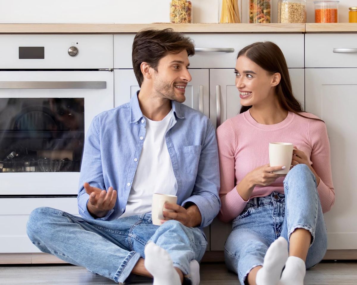 秘めた想いが行動に出てます。男性が見せる「無意識の本命サイン」Vol.1 | TRILL【トリル】