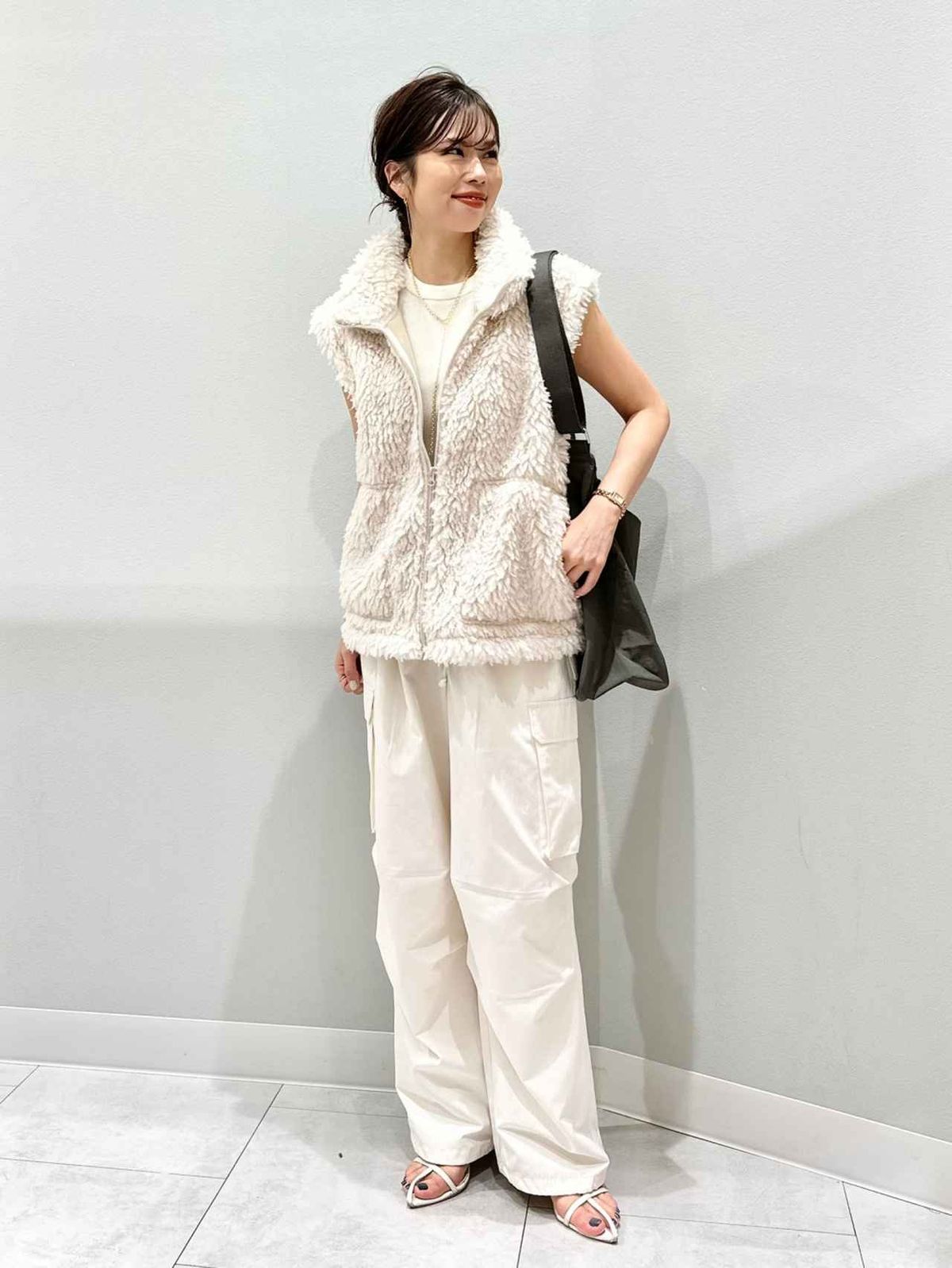 これ『790円』はヤバいって！！【GU】高見え力ハンパないッ！「サマ見えトップス」 | TRILL【トリル】