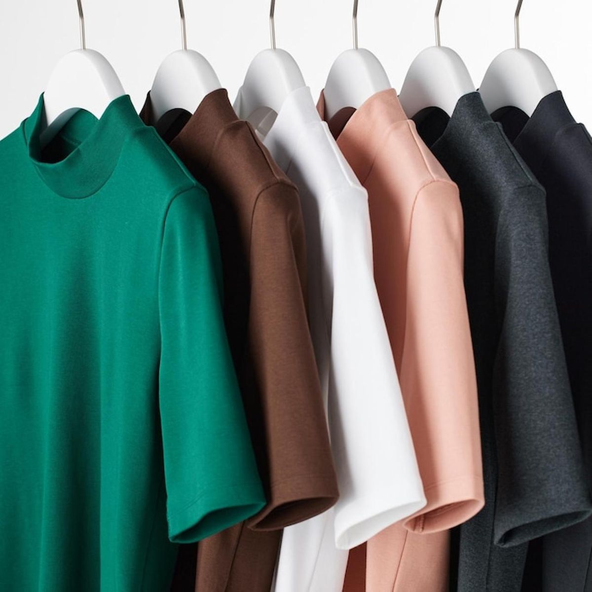 朗報！ 990円以下！！【ユニクロ】秋口もガンガン着られる！「お値下げトップス」 | TRILL【トリル】