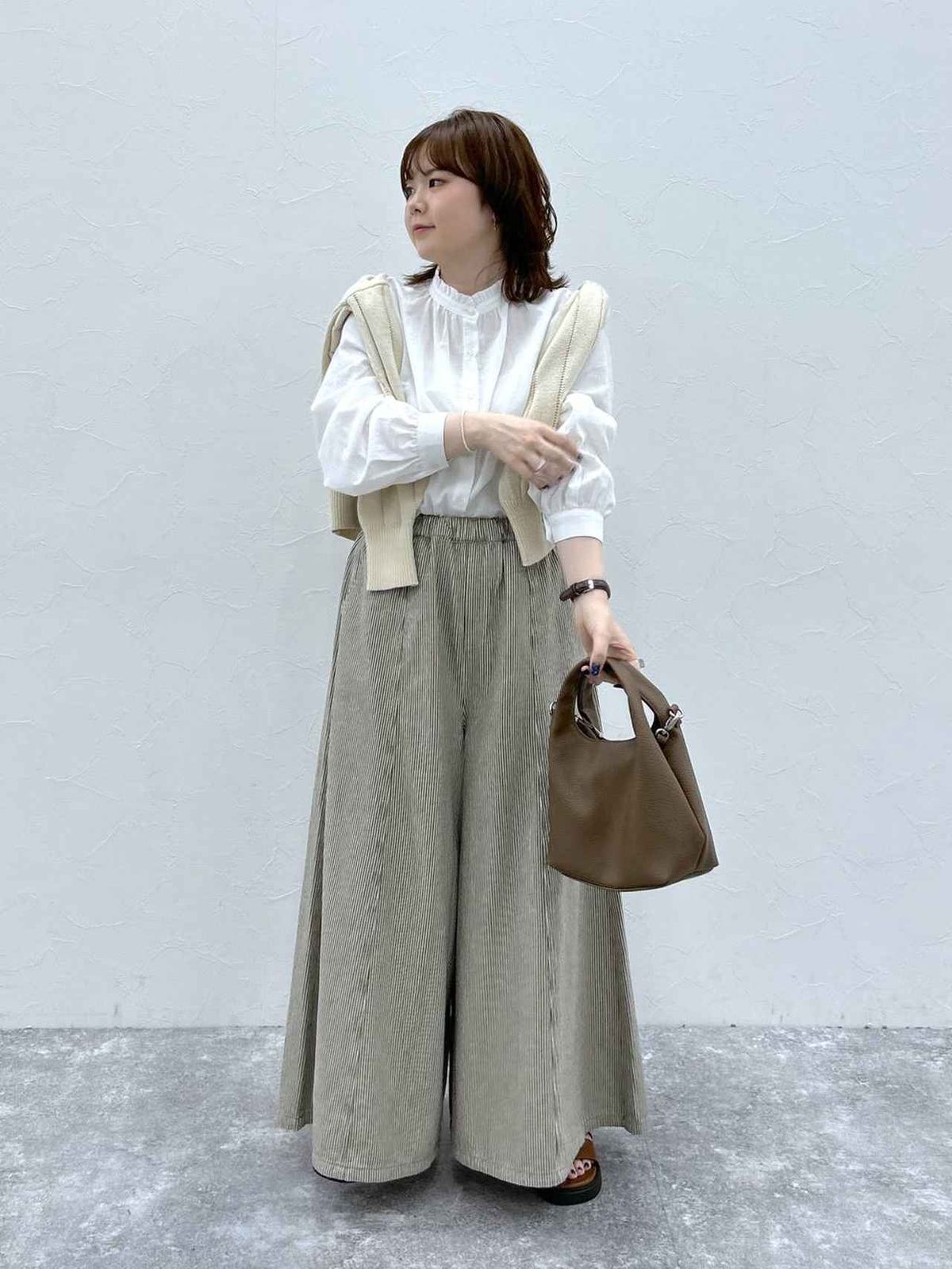 絶対に使えるヤツだ。【studio CLIP】大人女性におすすめ！「新作フリルブラウス」 | TRILL【トリル】