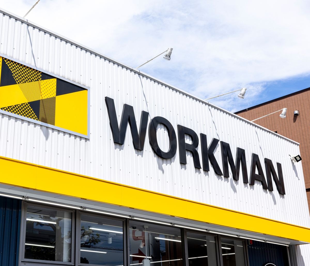 【ワークマン】奇跡の“2900円アウター”「売り切れる前に欲しい！」「やっと手に入れた」 | TRILL【トリル】