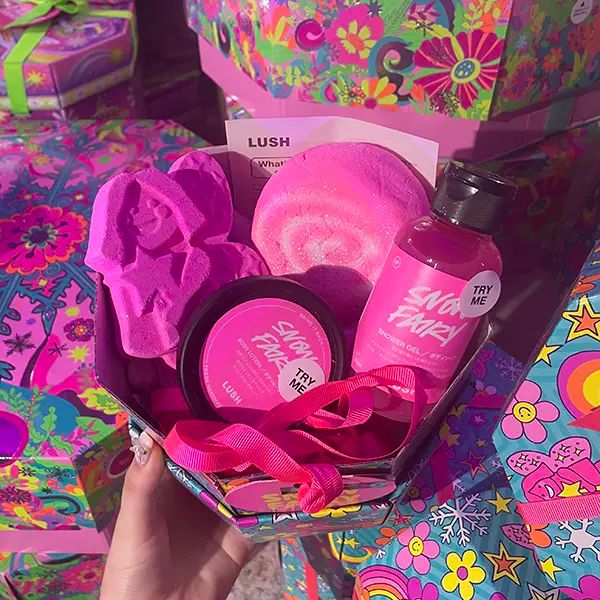 やっぱり期待を超えてきた…わくわくとハッピーが詰まったLUSHの2023ホリデーコレクションから目が離せない | TRILL【トリル】