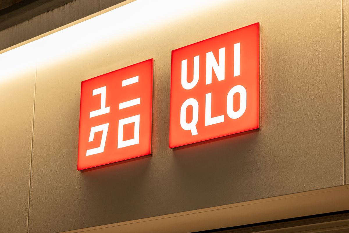 もう値下げ！？【ユニクロ】の“1990円アイテム”が超優秀。大人コーデにも頼れる1枚でした！ | TRILL【トリル】