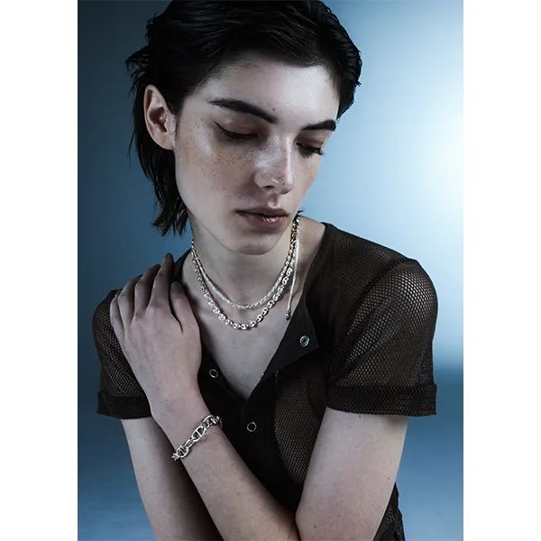 この洗練された雰囲気がズルい…。“自分らしく”をテーマにした「quip queint」新作ジュエリーは見逃し厳禁 | TRILL【トリル】