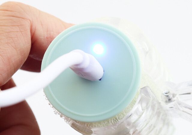 キャンドゥにもあったんだ♡怖くないから安心して使える！USBタイプのビューティ家電 | TRILL【トリル】