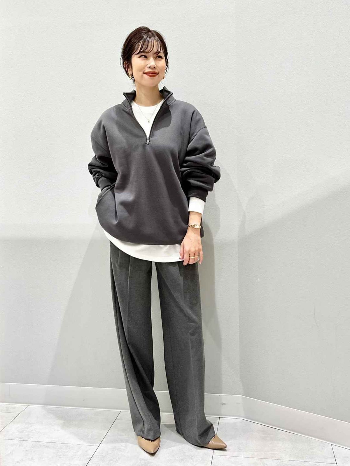 『ニット以上』に大活躍ッ！！【GU】この秋買い足すなら「万能スウェット」が正解かも！ | TRILL【トリル】