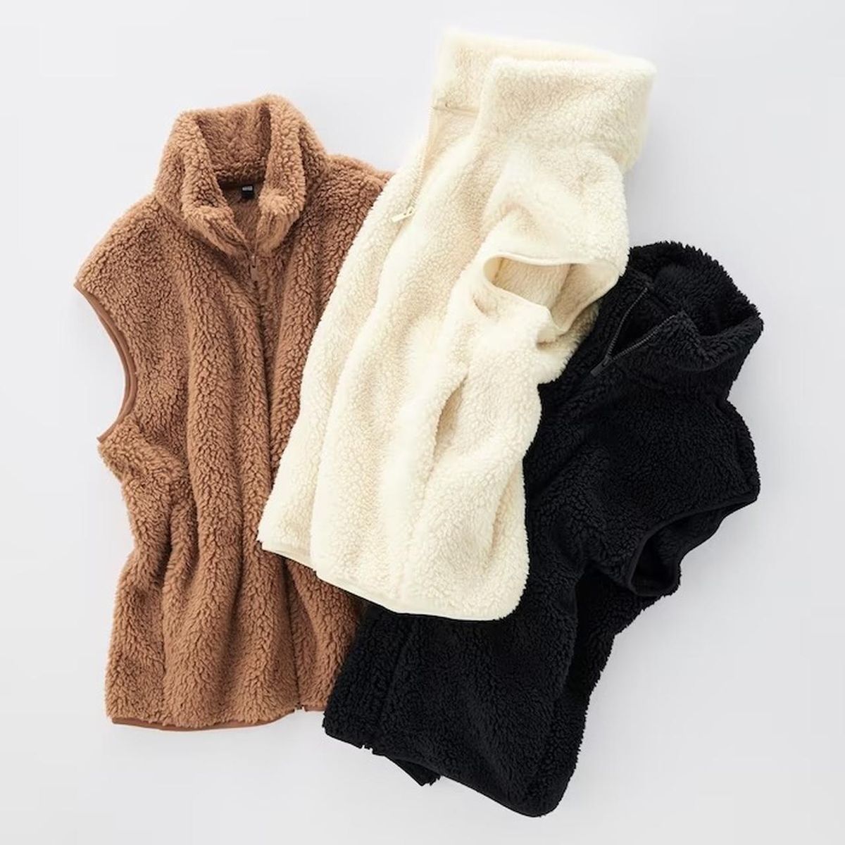 ＜爆売れ予報、発令ッ！！＞【ユニクロ・GU】ALL3,990円以下！「最旬ベスト」徹底比較！ | TRILL【トリル】