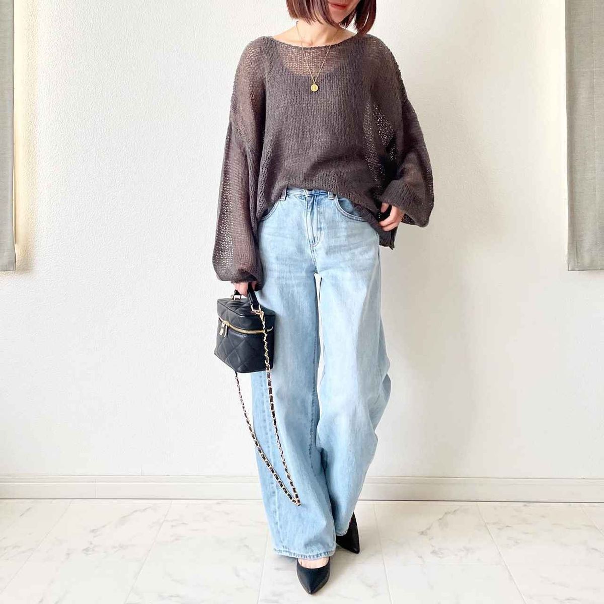 『老け見え』→ 回避！！【淡色ジーンズ】大人女性に捧ぐ！「失敗しないコーデ術」って？ | TRILL【トリル】