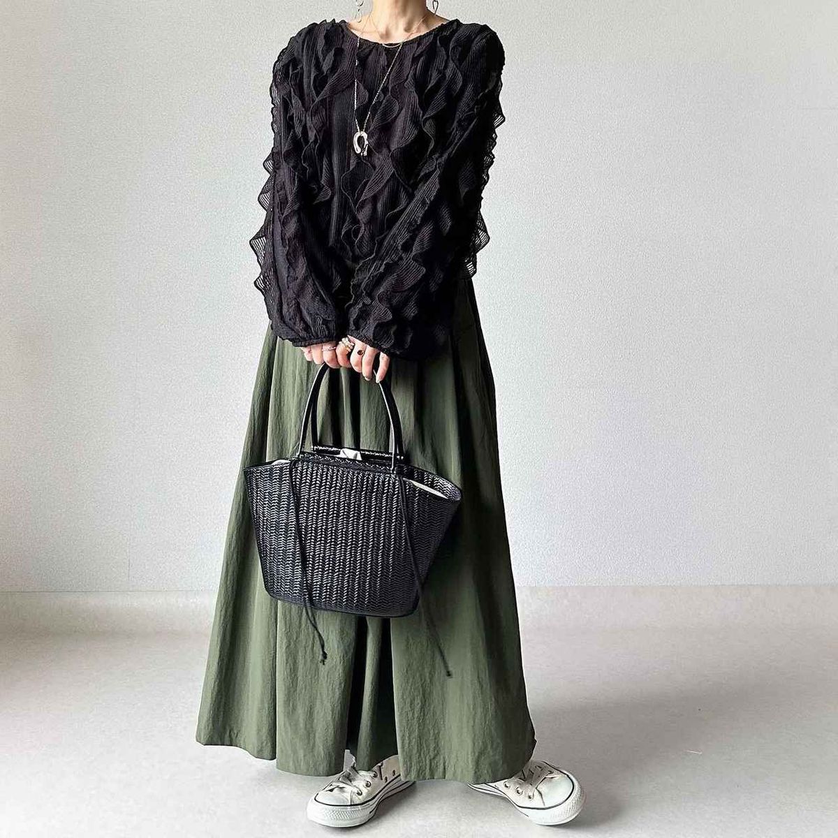 秋は『この色』が無双ーーーッ！！【最旬カーキアイテム】はカジュアル派もキレイ目派もOK！ | TRILL【トリル】