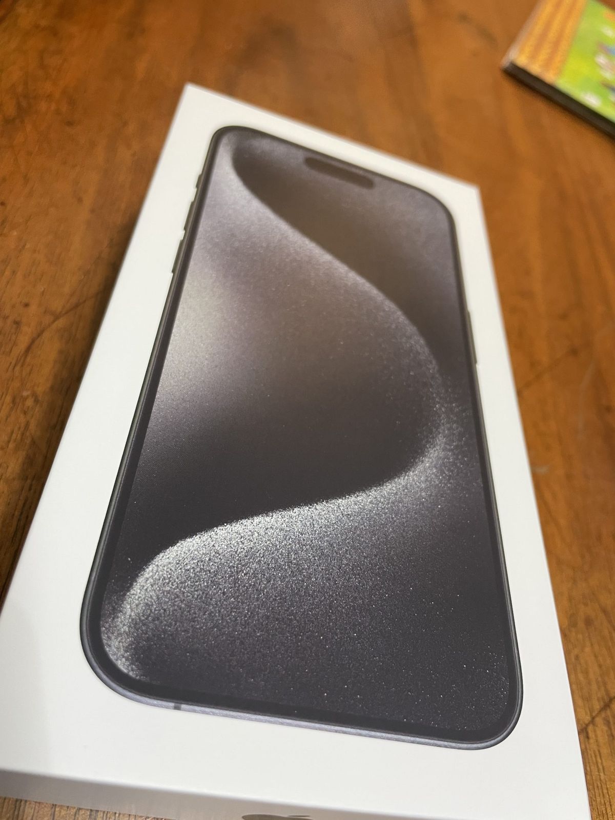 話題のiPhoneがまたキター！ついでに自分用にカバー作ったよ | TRILL【トリル】