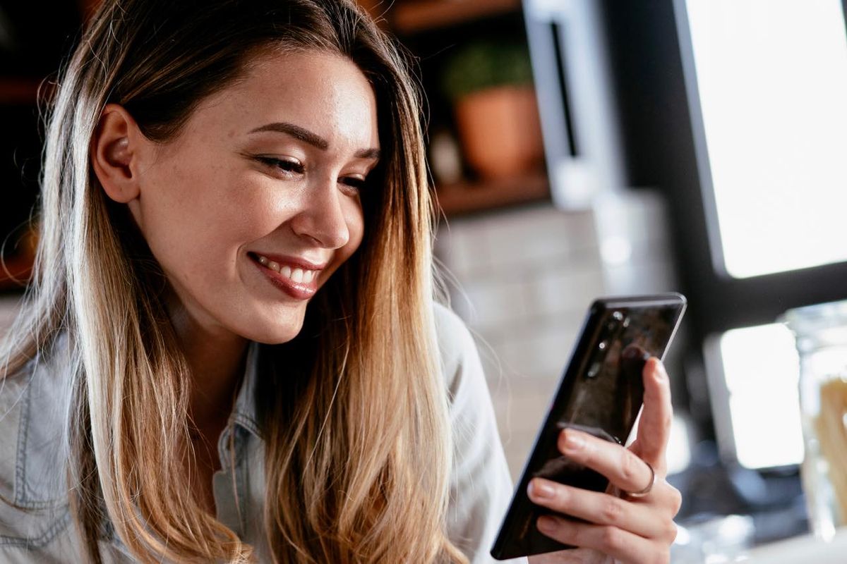 シンプルさが鍵になります。好きな男性と距離を縮める「LINEのコツ」 | TRILL【トリル】