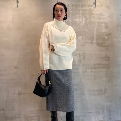 【365 DAYS SNAP】八木通商PRマネージャー 吉田祐子さんのニットスタイル | TRILL【トリル】