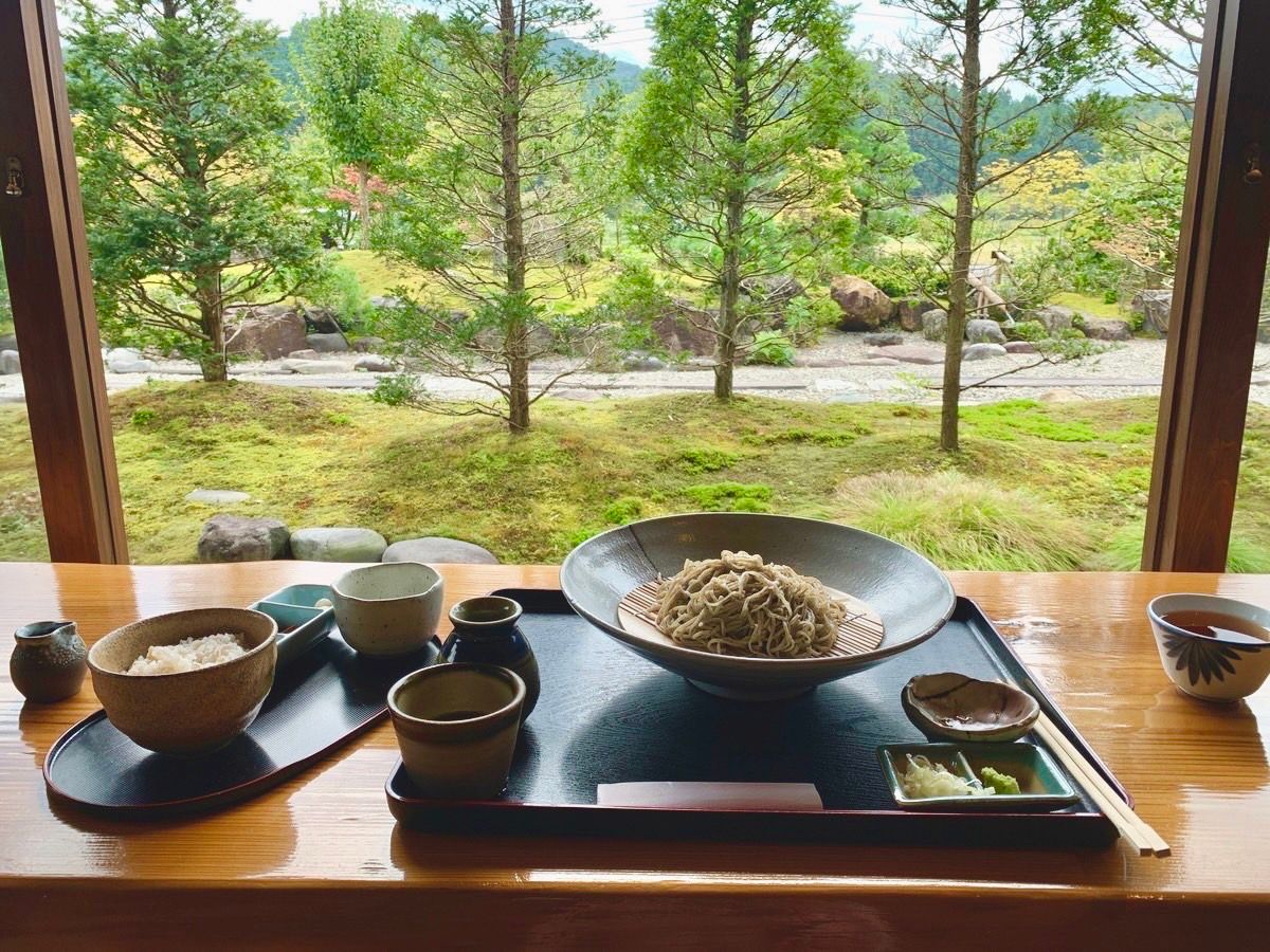 【日光市】日本庭園とレトロ雑貨にまったり癒される「小休止のうか」 | TRILL【トリル】