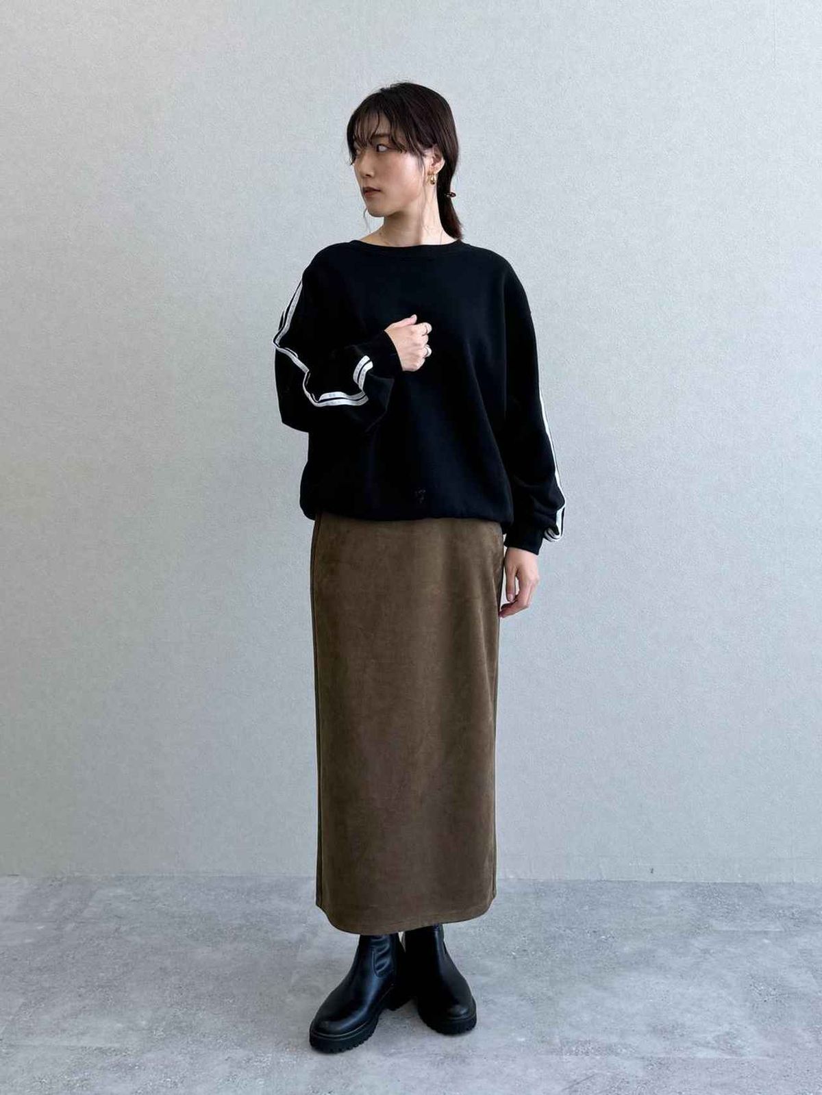 トレンド感、爆上がりッ！【LEPSIM】色んなコーデと相性抜群♡「スエード風スカート」 | TRILL【トリル】