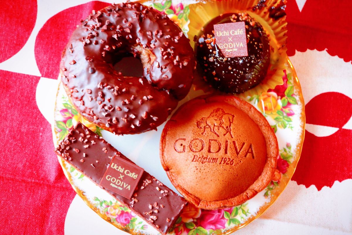 【12/5ローソン新作】GODIVA監修の全4商品を実食！～どらもっち・ドームショコラ・ガトーショコラ・ショコラリング～ | TRILL【トリル】