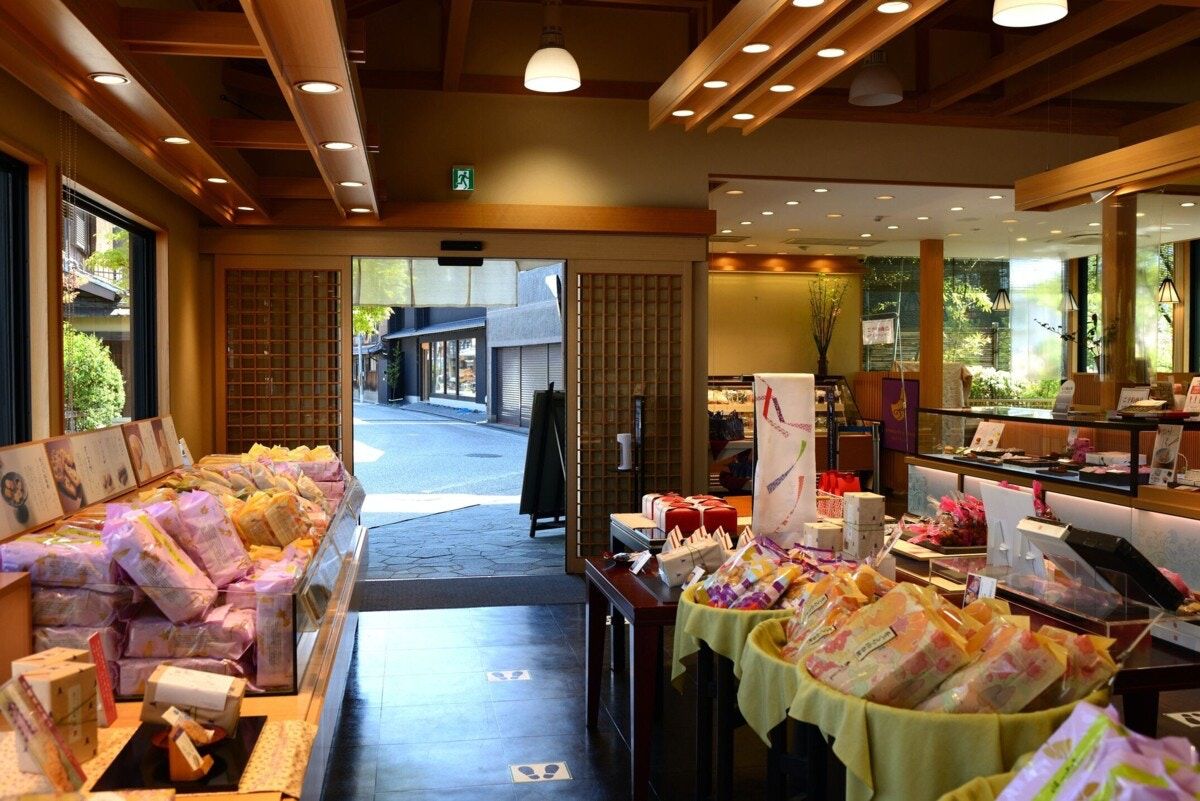 相手に負担にならないお土産って何？主婦が考えた「もらう側が処分に困らないもの」 | TRILL【トリル】