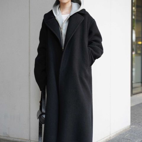 【365 DAYS SNAP】Deuxième Classeプレス 佐藤麻理奈さんのパーカスタイル | TRILL【トリル】