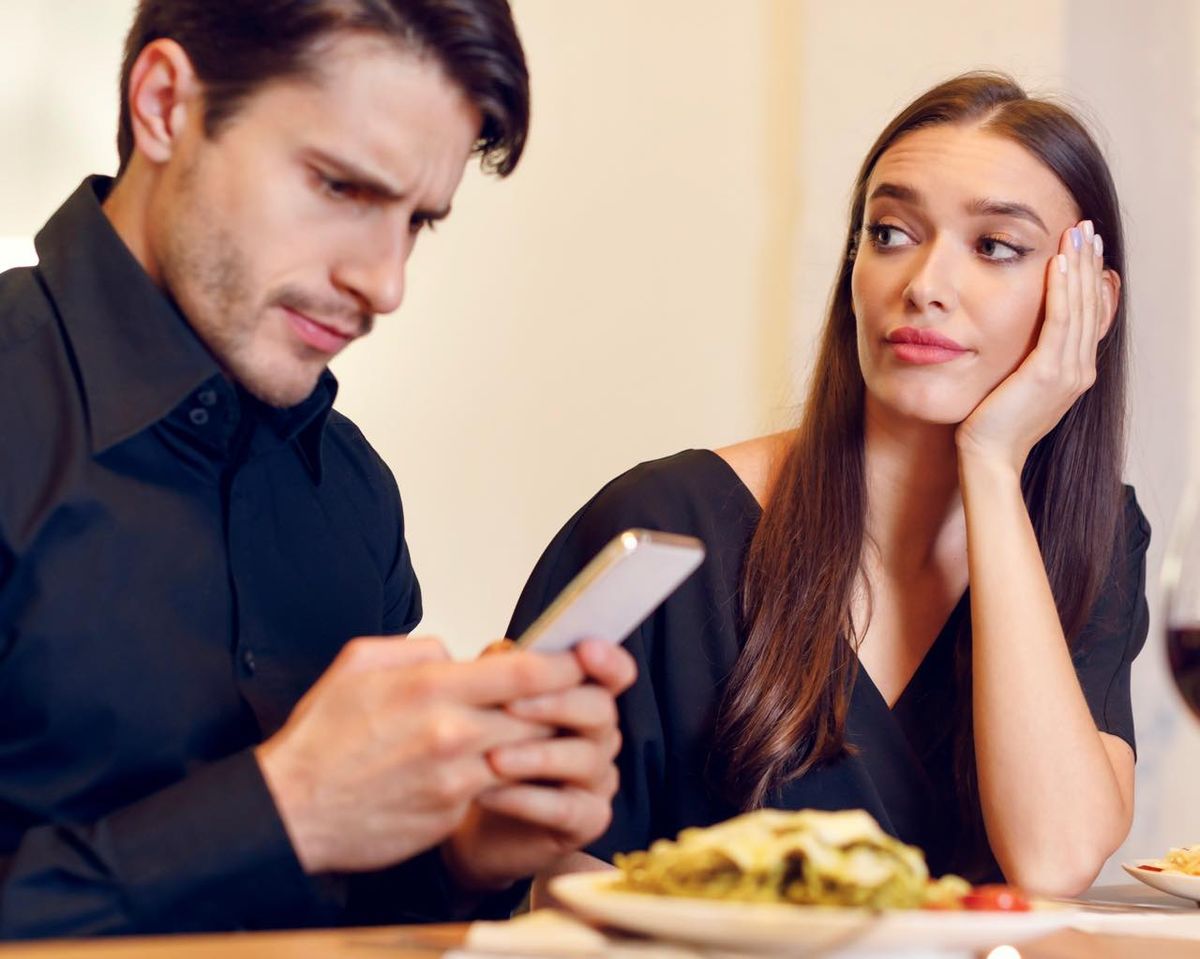 実は恋心アリなんです。素っ気ないけど「本命サイン」な男性の行動 | TRILL【トリル】