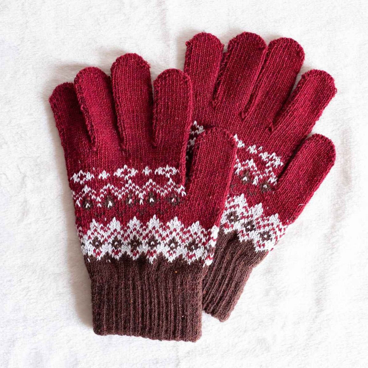 100均の底力、恐るべし♡【セリア】防寒にぴったりな「あったか小物」大豊作！ | TRILL【トリル】