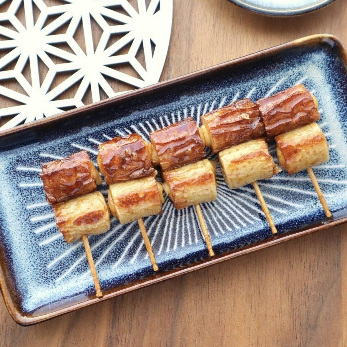 材料2つだけ、味付けはタレにおまかせ！10分で作れる「甘辛チーズちくわ」が楽ウマ | TRILL【トリル】