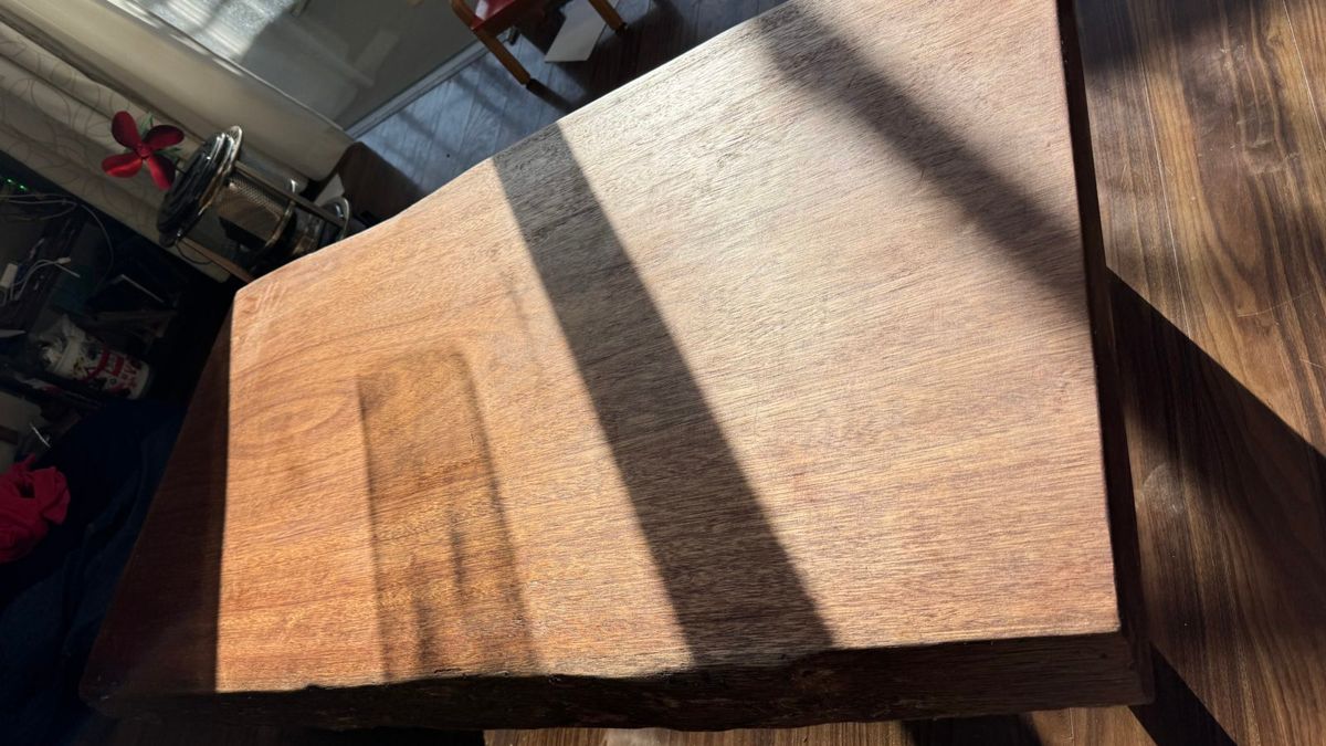 念願の一枚板のテーブルをDIYした話。低コスパを実現させたあるもの | TRILL【トリル】