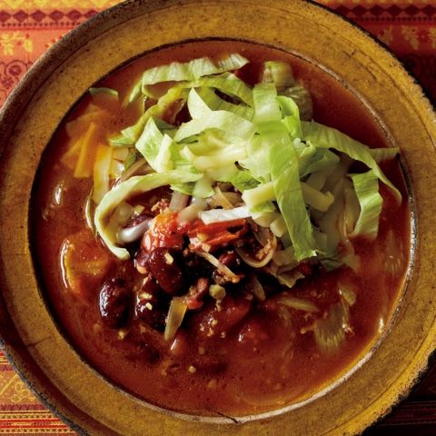 かくし味はしょうゆ。簡単であったかい「チリビーンズスープ」を家族みんなで楽しもう！ | TRILL【トリル】