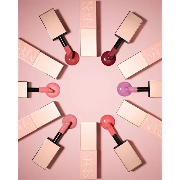入荷待ちが続いた「NARS」の人気リップ＆チークに、待望の新色が登場！数量限定のアイパレも見逃さないで | TRILL【トリル】