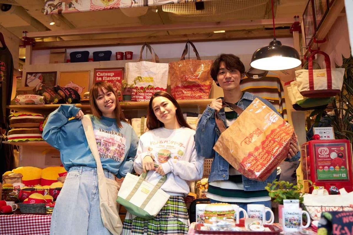 【niko and ․․․ × ドムドムバーガー】のコラボ第2弾！ ユニークな特別アイテムが登場 | TRILL【トリル】