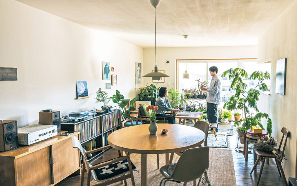 大人カップルのリアルな二人暮らし実例【3LDKの中古マンションに無印良品やIKEAをうまくMIX】 | TRILL【トリル】