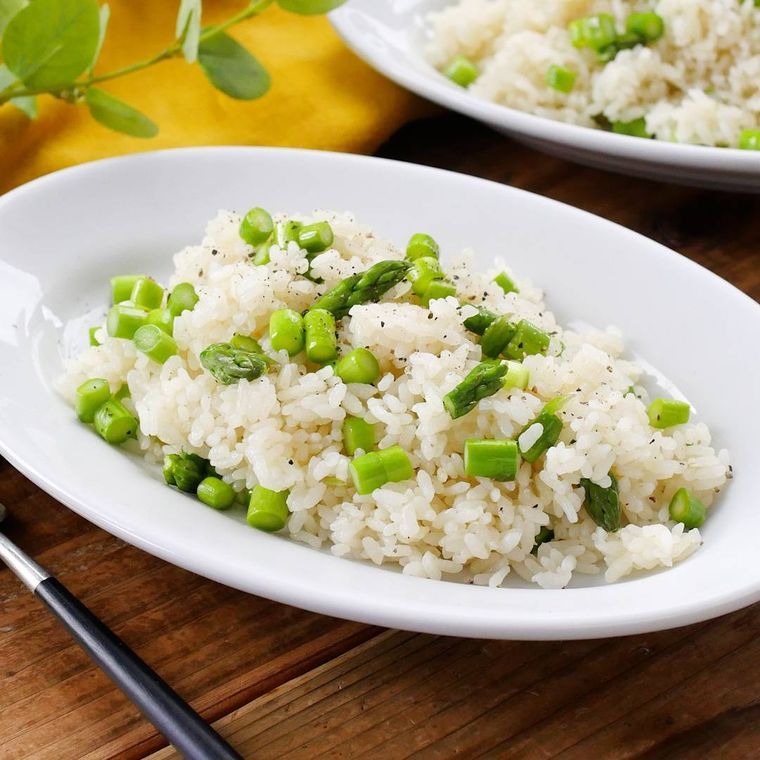 旬を味わう！バター香る アスパラごはん | TRILL【トリル】