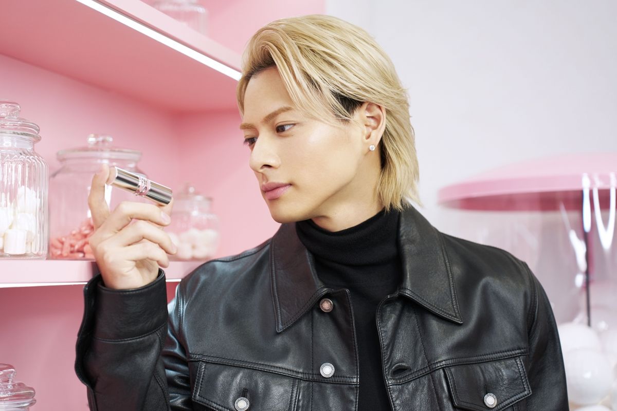 瞬時にとろける、みずみずしいツヤ！ YSLから待望の新リップ「YSL ラブシャイン リップスティック」が登場【編集部の「これ、気になる！」 Vol.34】 | TRILL【トリル】