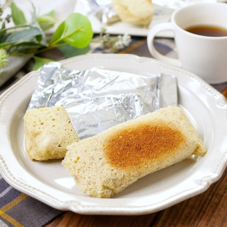 オーブンがなくてもOK！フライパンで作るバナナホイルケーキ | TRILL【トリル】