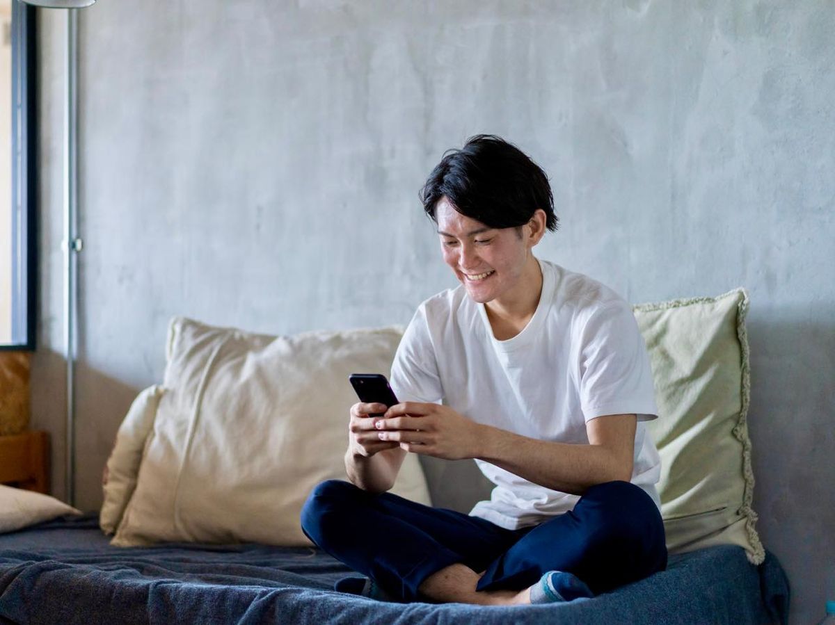 すぐに返事しちゃいます。男性の恋心を刺激する「LINEテク」 | TRILL【トリル】